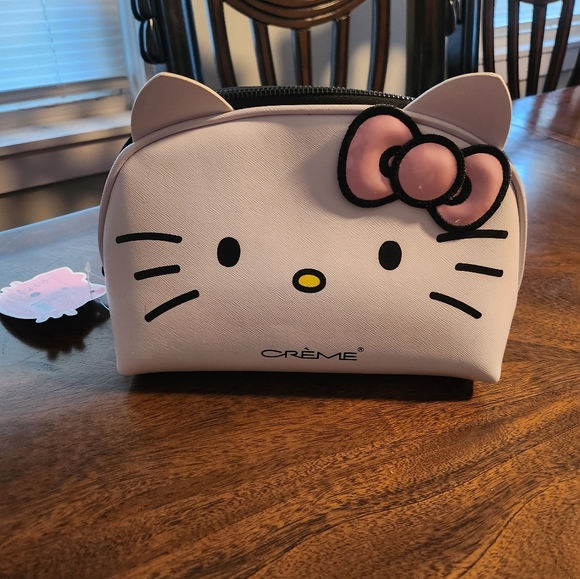 Hello Kitty | Bags | Nwt Crme Shop Hello Kitty Makeup Bag With Pink Bow ...